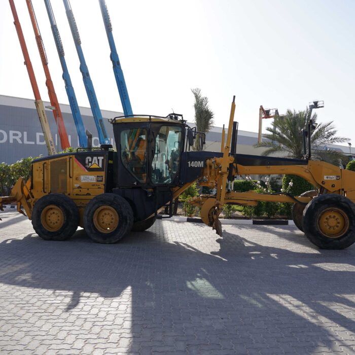 2009 CAT 140M Motor Grader - Equipment