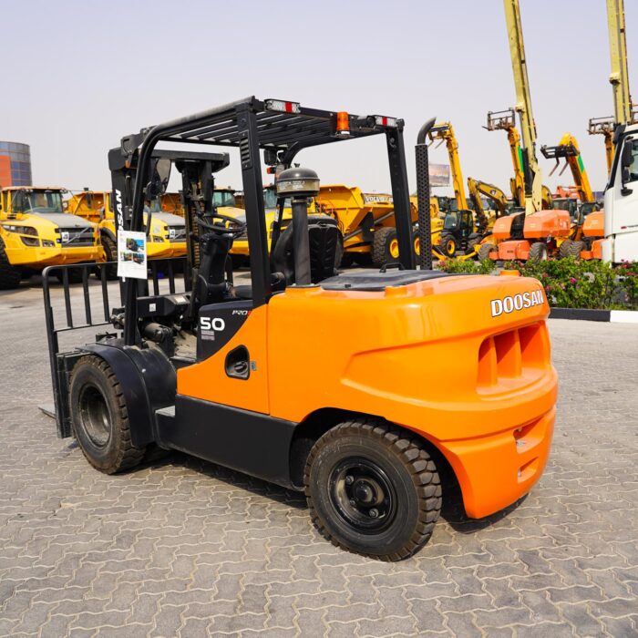 2022 Doosan D50SC-5 5 ton Pneumatic Tire Forklift (Unused) - Equipment