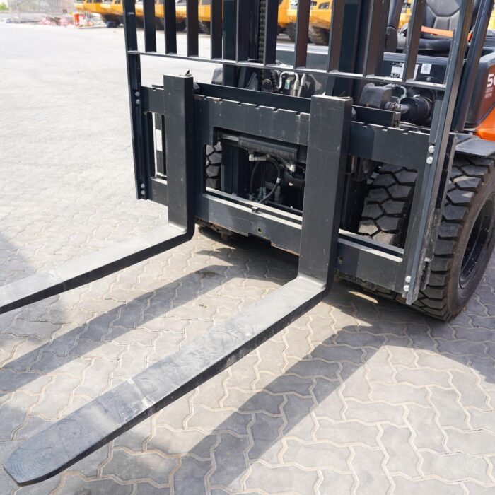 2021 Doosan D50SC-5 5 ton Pneumatic Tire Forklift (Unused) - Equipment
