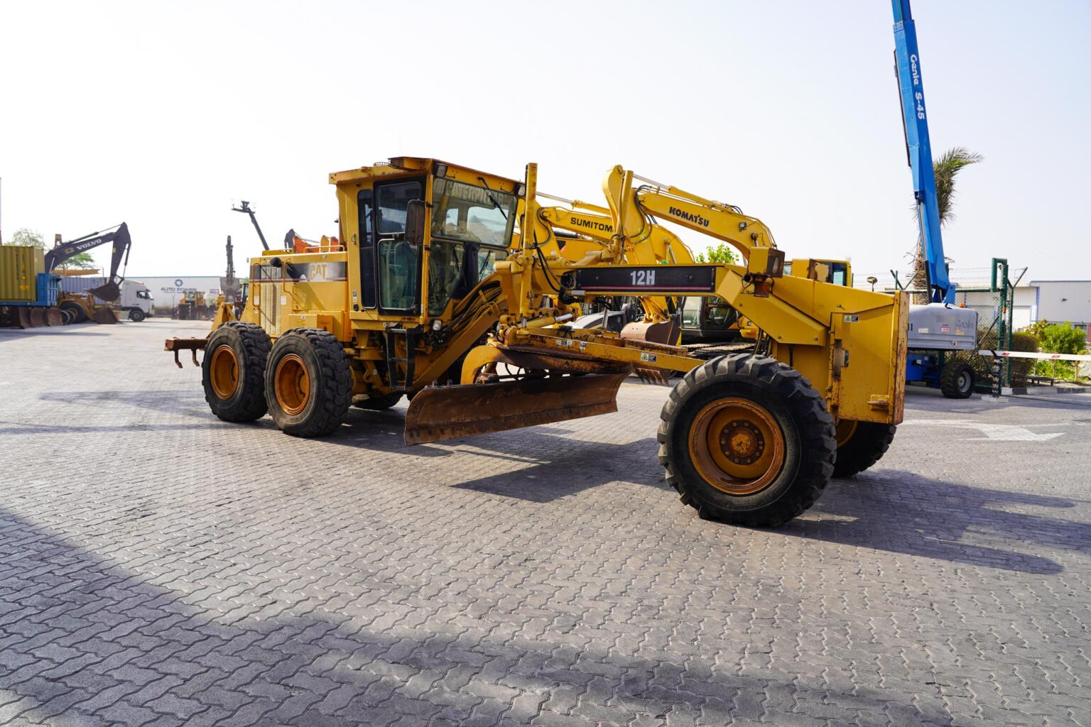2002 CAT 12H Motor Grader - Equipment