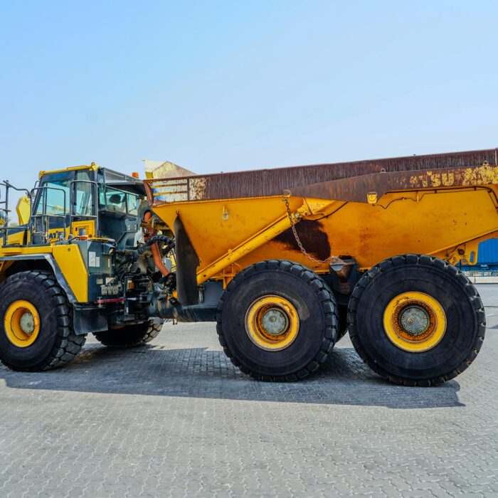 2020 KOMATSU HM400-5 Articulated Dump Truck - Equipment