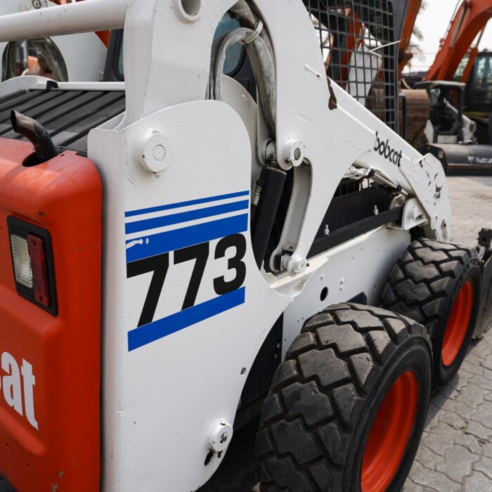 2001 BOBCAT 773 Skid Steer Loader - Equipment