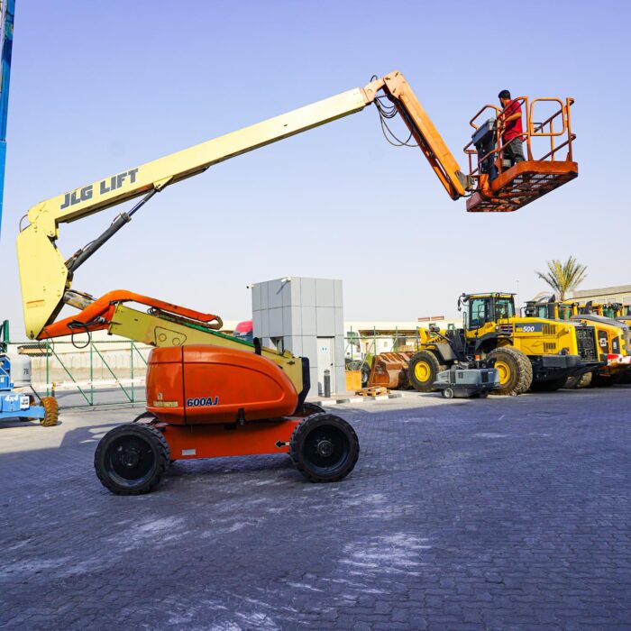 2008 JLG 600AJ 4WD Diesel Boom Lift 18m - Equipment