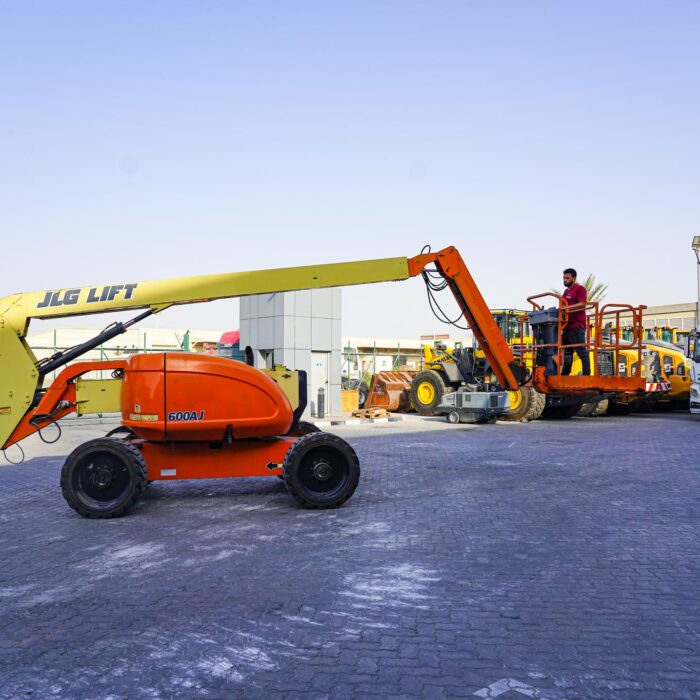 2008 JLG 600AJ 4WD Diesel Boom Lift 18m - Equipment