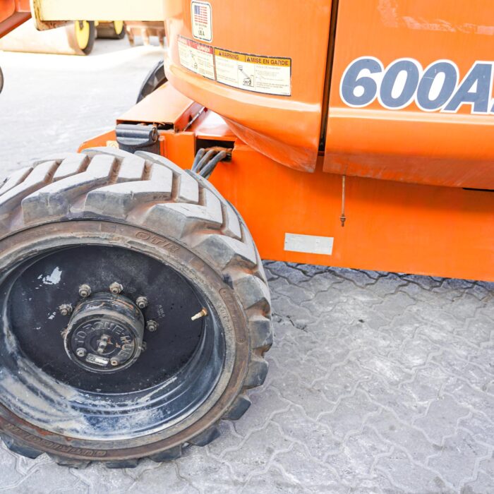 2008 JLG 600AJ 4WD Diesel Boom Lift 18m - Equipment