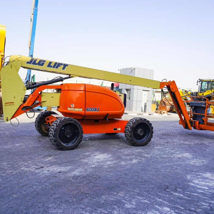 2008 JLG 600AJ 4WD Diesel Boom Lift 18m - Equipment