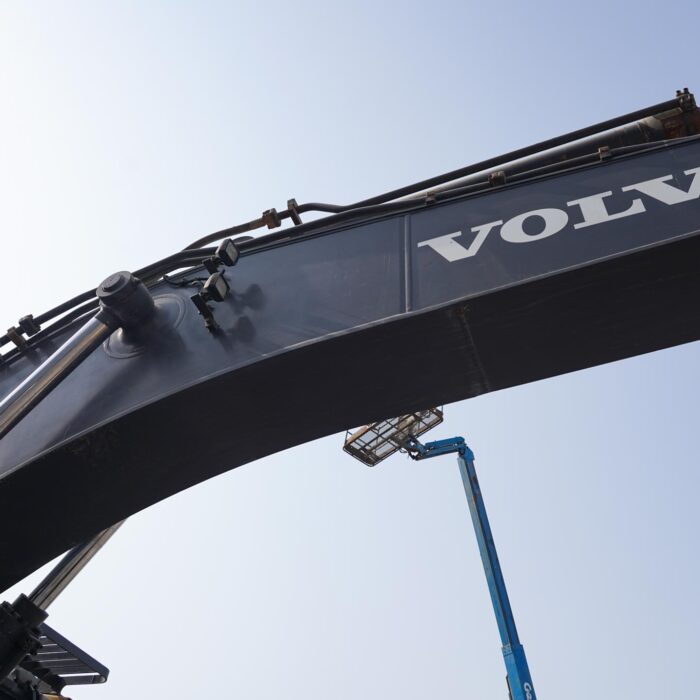 2017 VOLVO EC480DL Tracked Excavator - Equipment