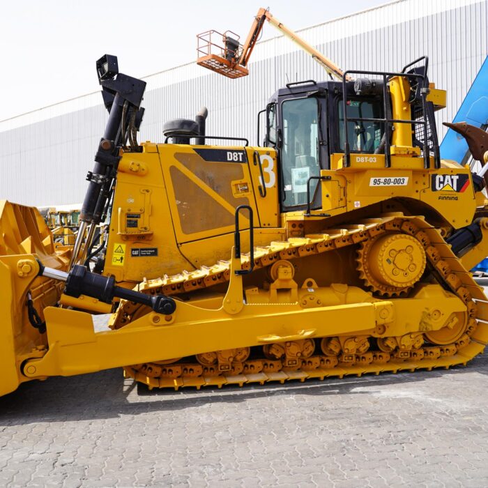 2014 CAT D8T Crawler Dozer - Equipment