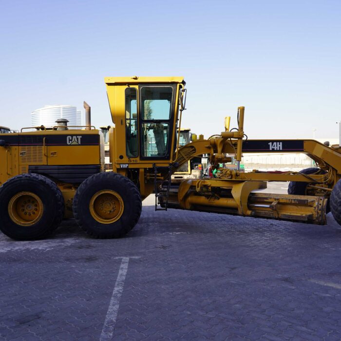 2002 CAT 14H Motor Grader - Equipment