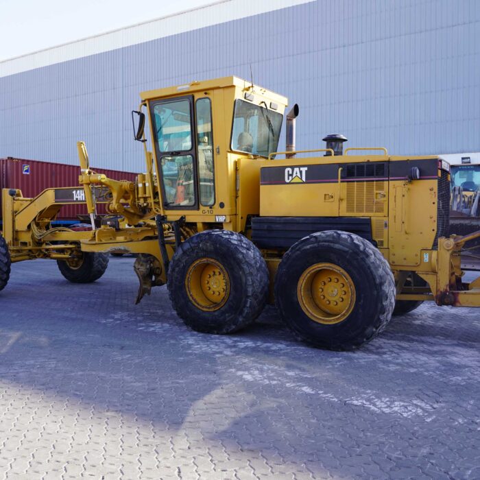 2002 CAT 14H Motor Grader - Equipment