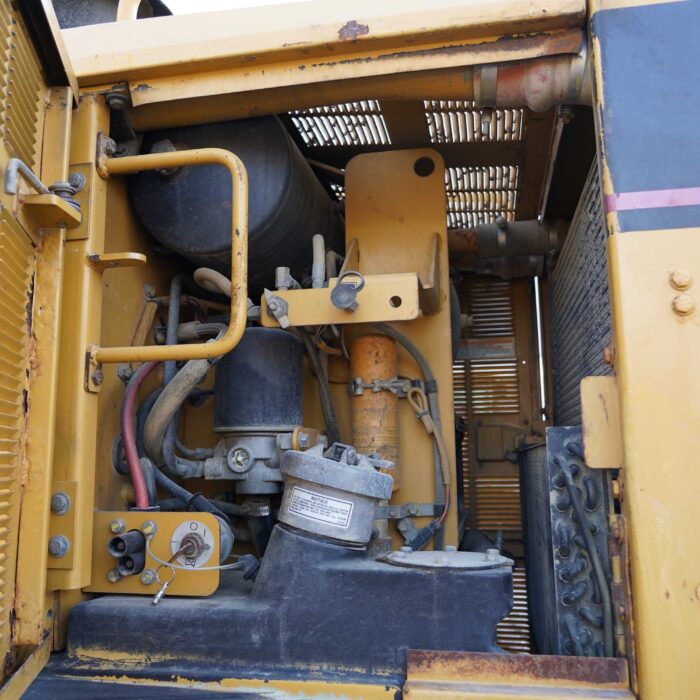 2002 CAT 14H Motor Grader - Equipment