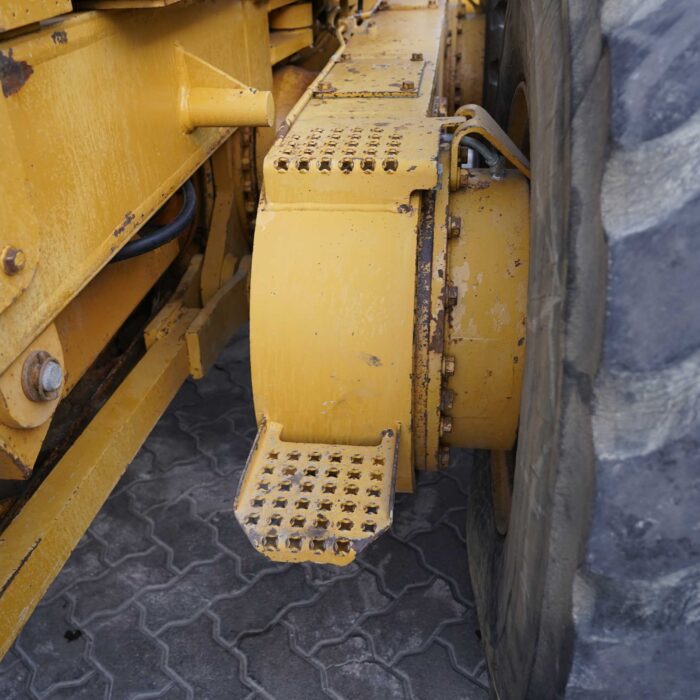 2002 CAT 14H Motor Grader - Equipment