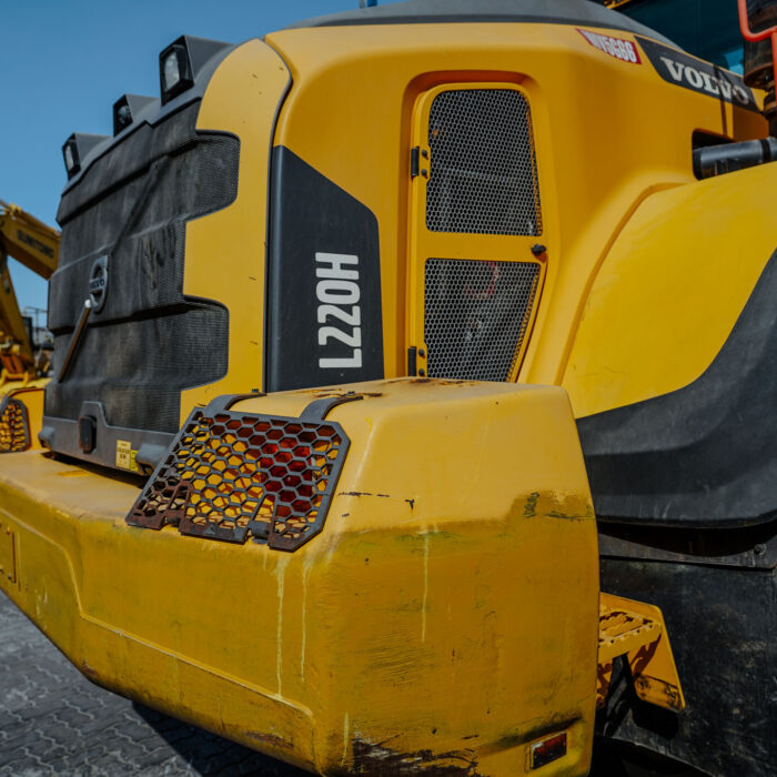 2017 VOLVO L220H Wheel Loader - Equipment