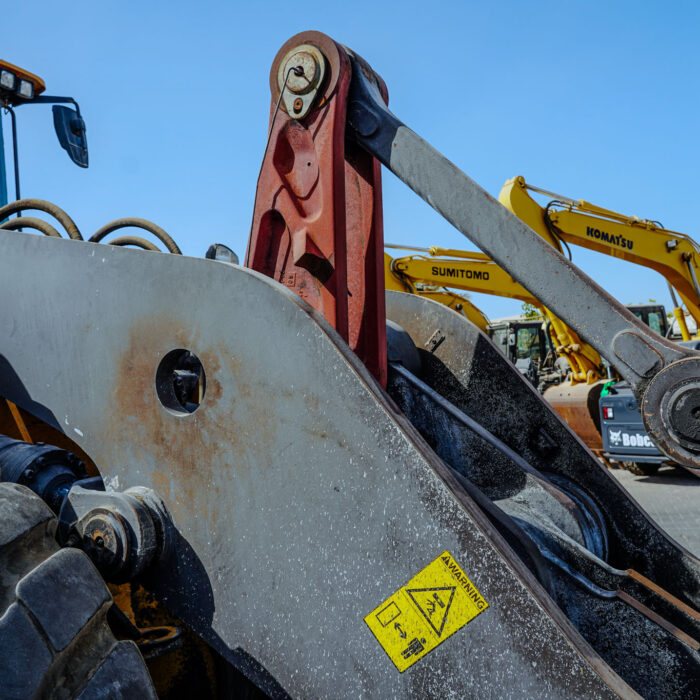 2017 VOLVO L220H Wheel Loader - Equipment