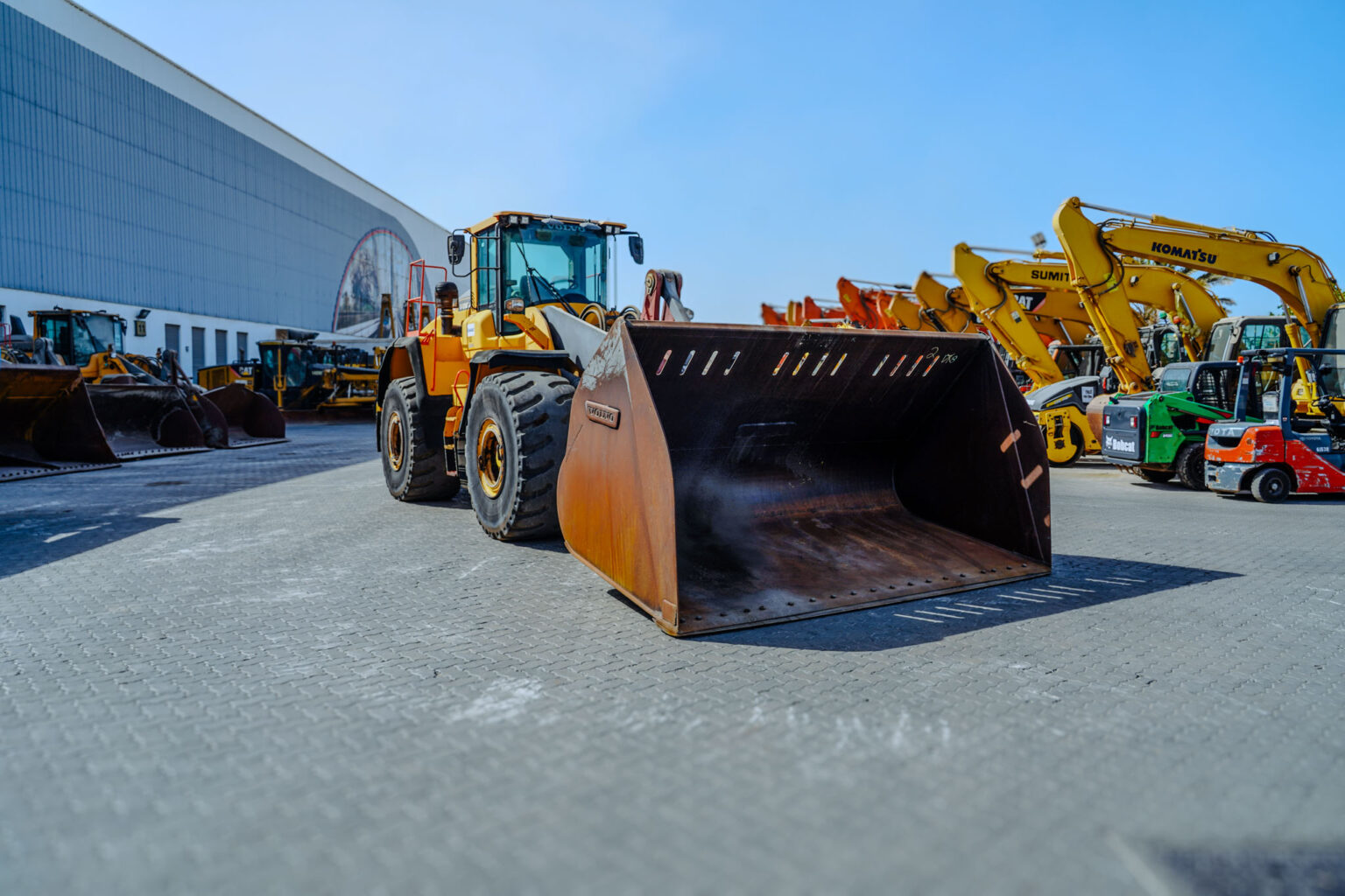 2017 VOLVO L220H Wheel Loader - Equipment