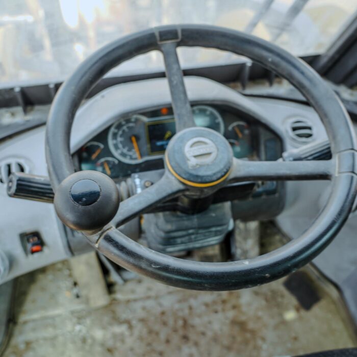2018 VOLVO L180H Wheel Loader - Equipment