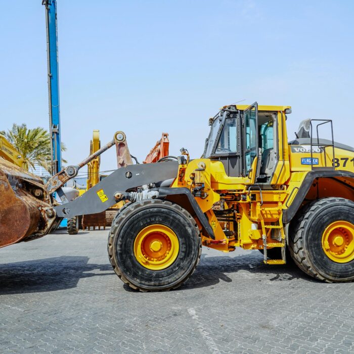 2018 VOLVO L180H Wheel Loader - Equipment