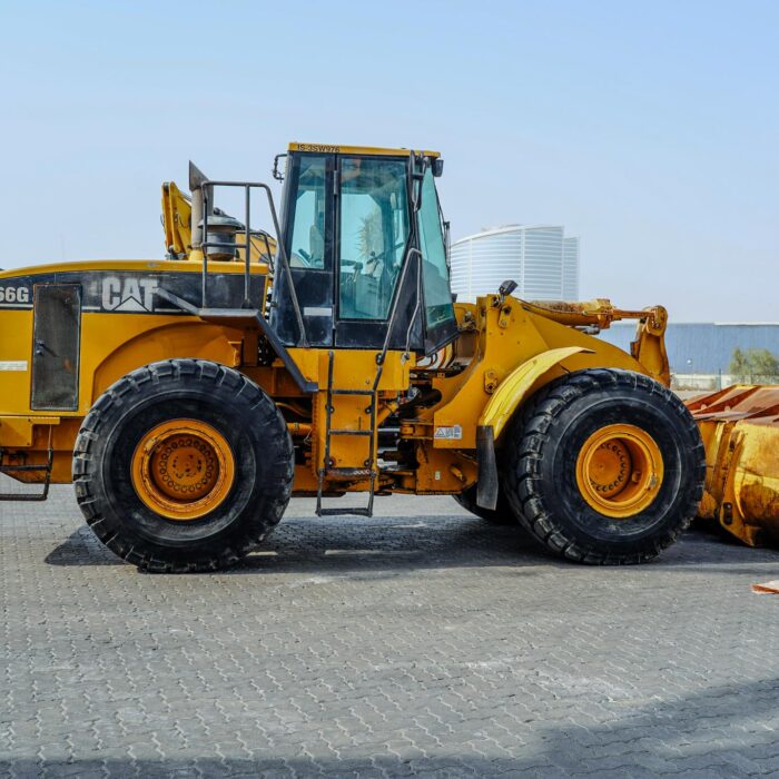 2001 CAT 966G Wheel Loader - Equipment