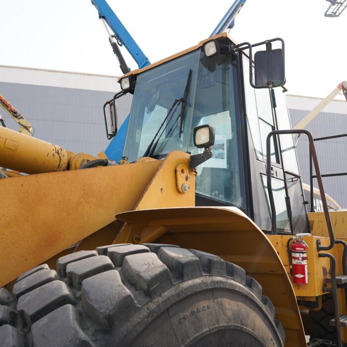 2002 CAT 966G Wheel Loader - Equipment