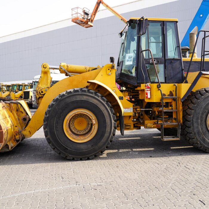 2002 CAT 966G Wheel Loader - Equipment