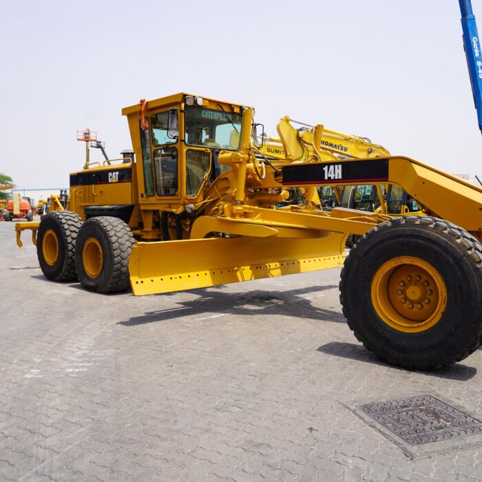 2002 CAT 14H Motor Grader - Equipment