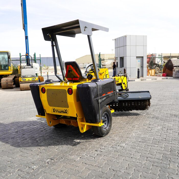 2016 Terramite TSS Self-Propelled Broom - Equipment
