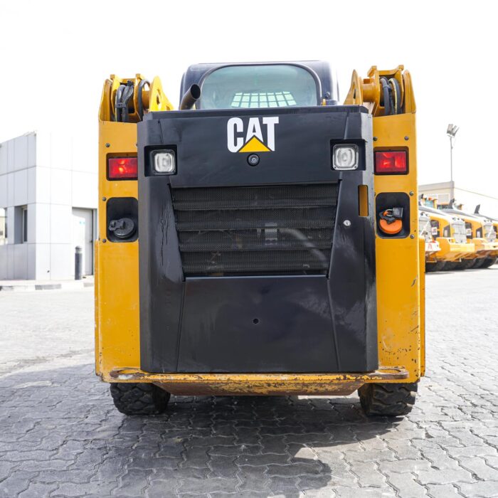2019 CAT 226D Skid Steer Loader - Equipment