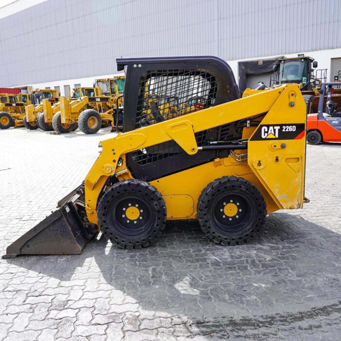 2019 CAT 226D Skid Steer Loader - Equipment