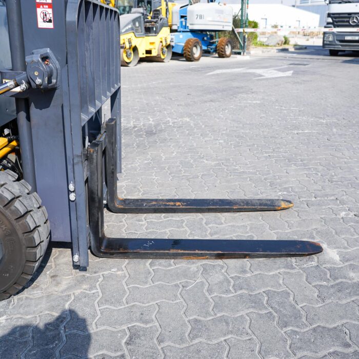 2024 XCMG XCB25-PW6G 2.5 Ton Electric Forklift - Equipment
