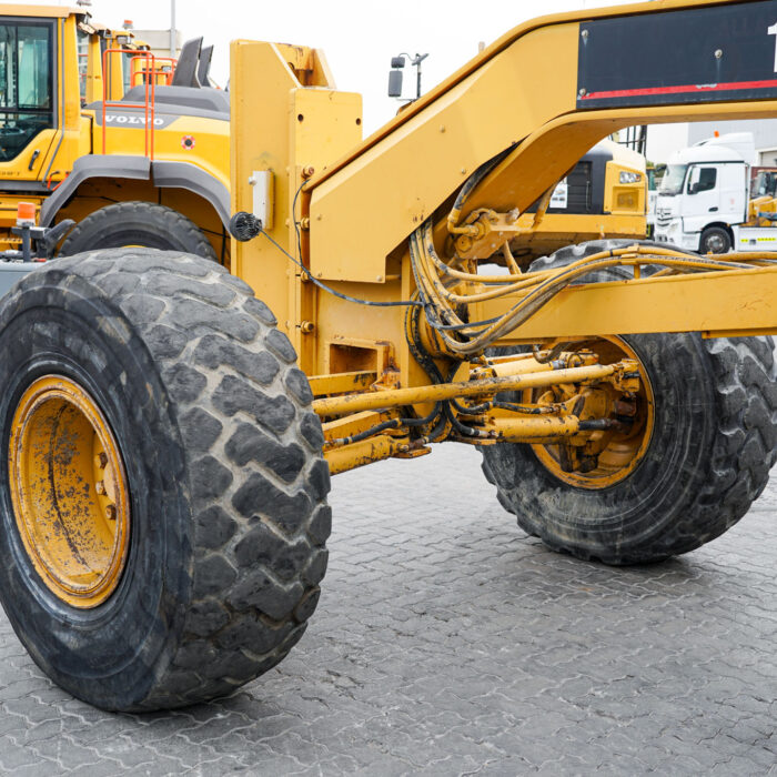 2003 CAT 14H Motor Grader - Equipment