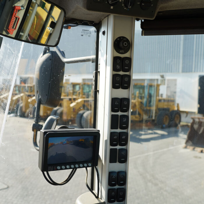 2012 VOLVO L220G Wheel Loader - Equipment