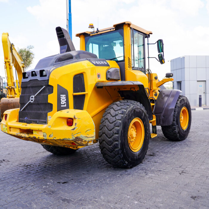 2016 VOLVO L90H WHEEL LOADER - Equipment