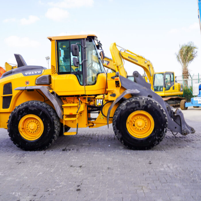 2016 VOLVO L90H WHEEL LOADER - Equipment