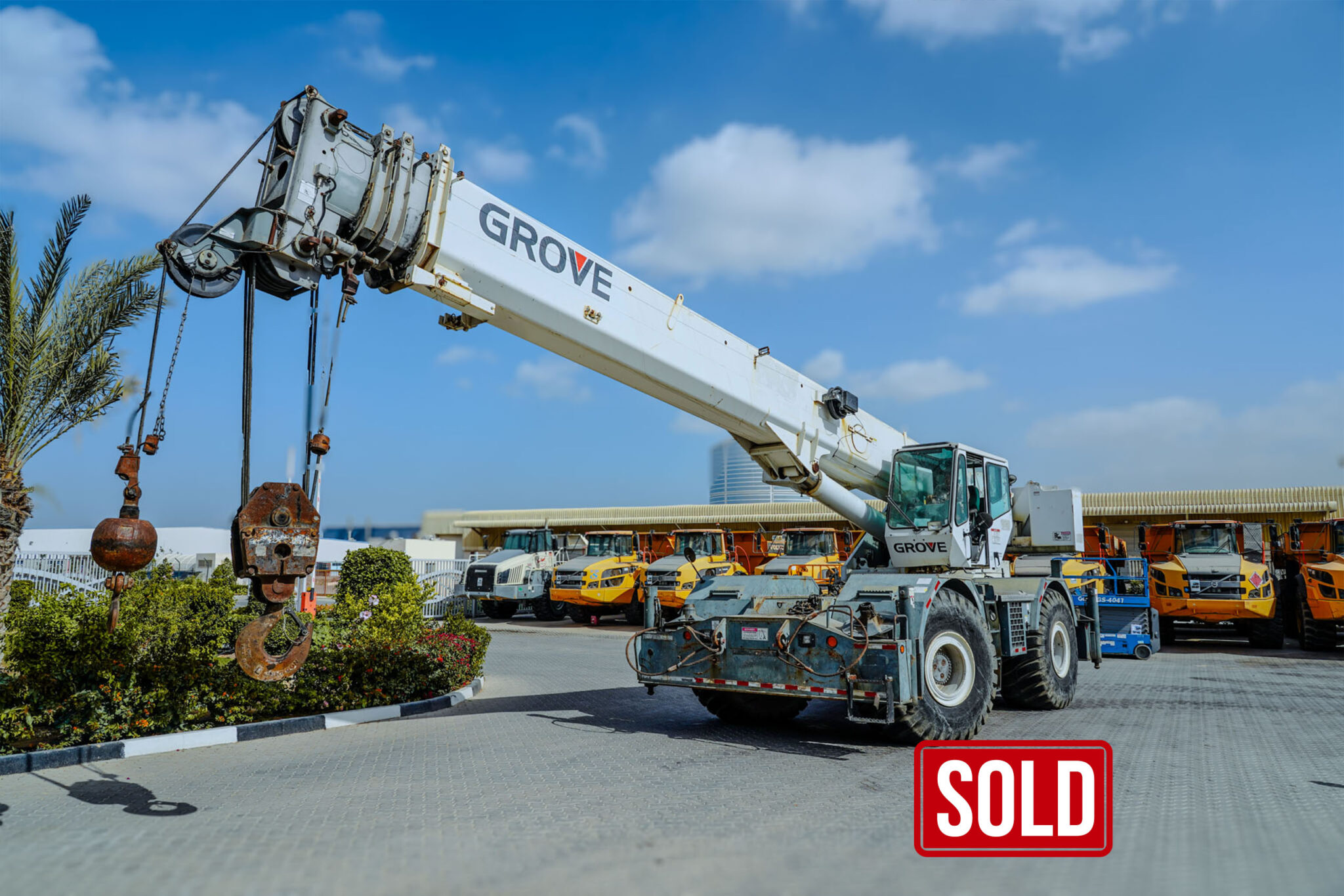 2007 GROVE RT700E 60 Ton 4X4X4 Rough Terrain Crane - Equipment